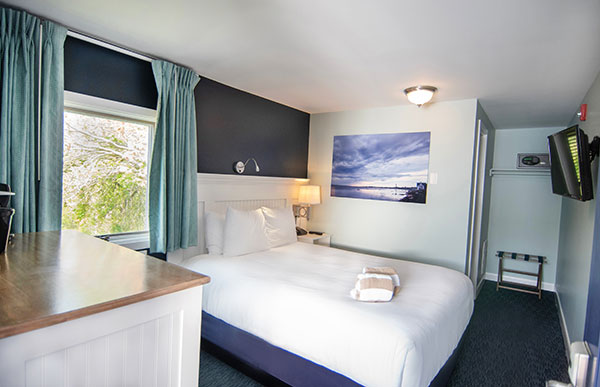 Provincetown Accommodations - Cape Colony Inn