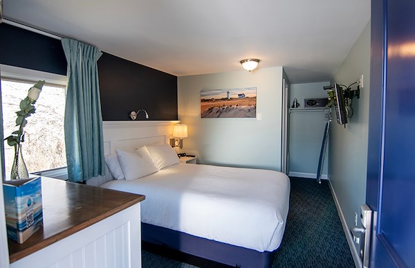 Provincetown Accommodations - Cape Colony Inn