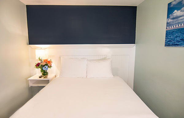 Provincetown Accommodations - Cape Colony Inn