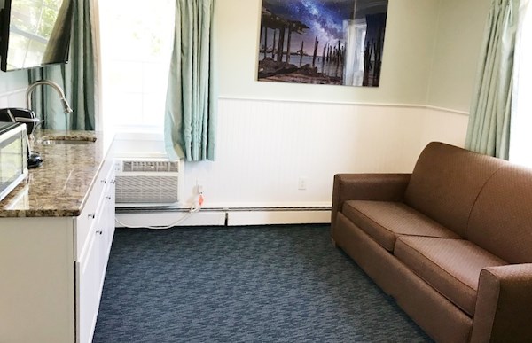 Provincetown Accommodations - Cape Colony Inn