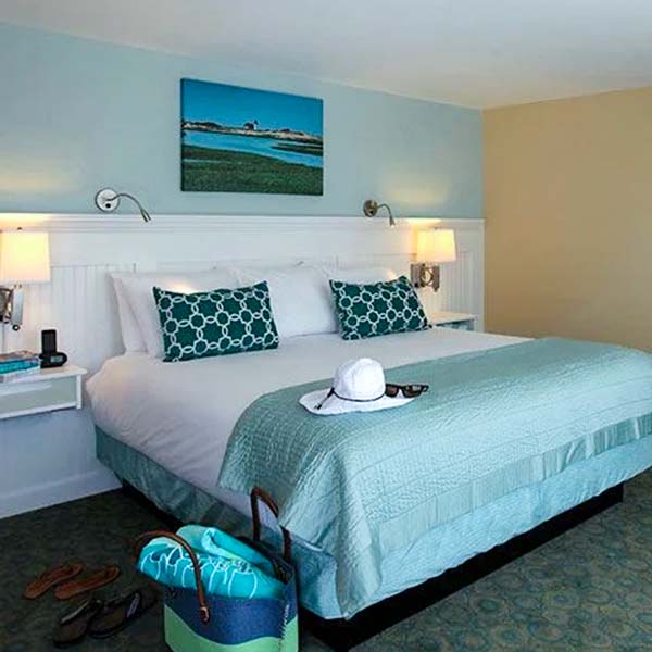 Provincetown Hotel on Cape Cod – Cape Colony Inn